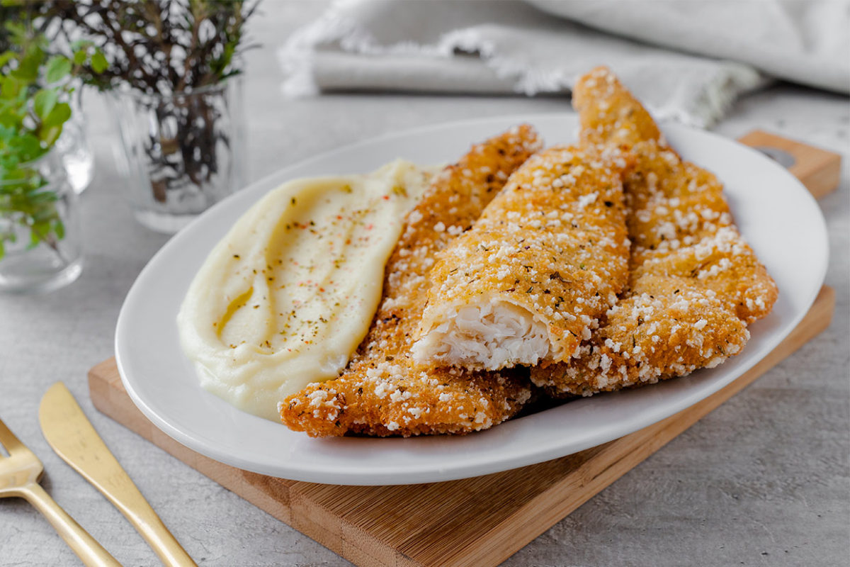 Filet de Merluza a las Finas Hierbas – El Delfin